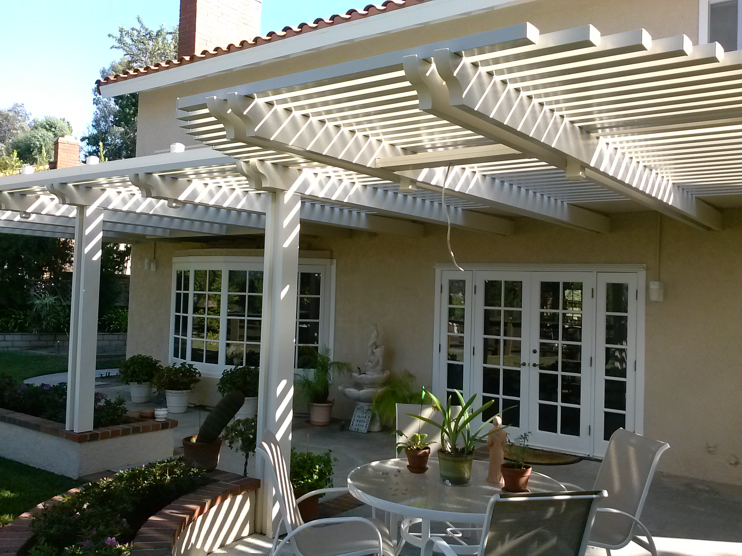 Double rafter with beams above site line - The Patio Man